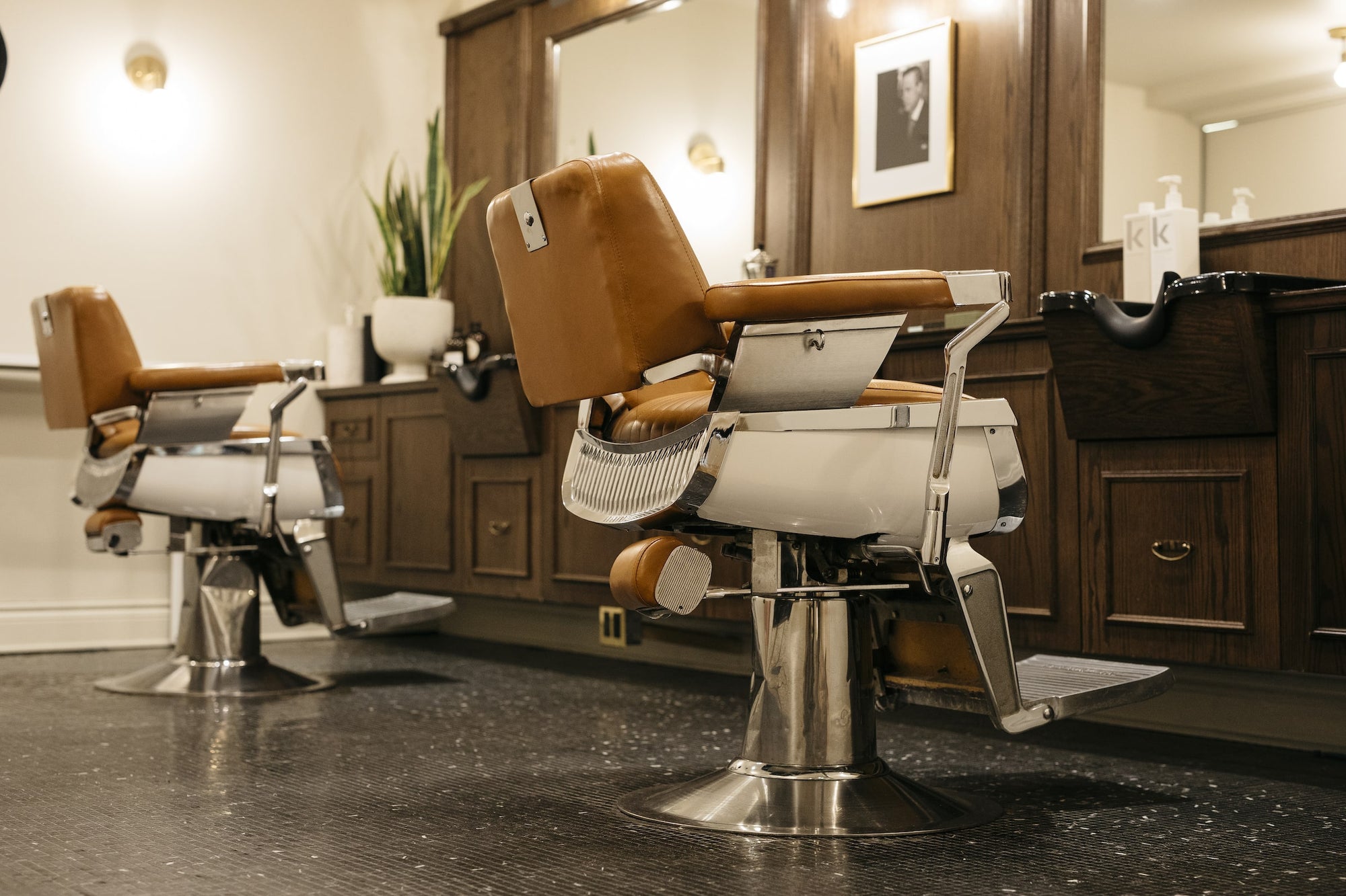 Cloakroom Barber Montreal | The Best Barber in Montreal Downtown